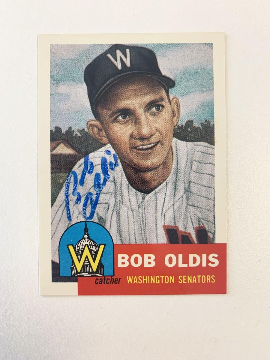 Bob Oldis signed baseball card | EstateSales.org