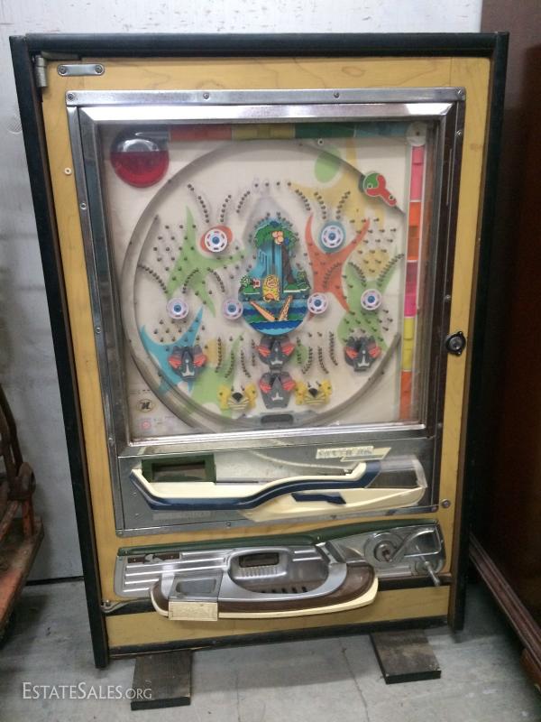 Vintage Pachinko Machine | EstateSales.org