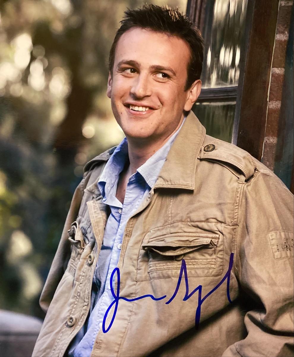 Jason Segel signed photo | EstateSales.org