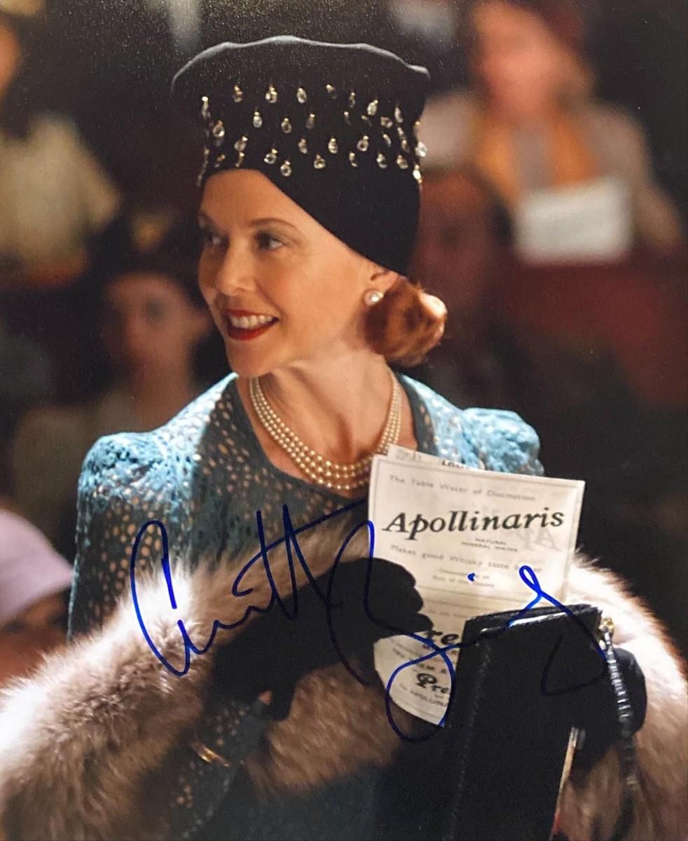 Annette Bening signed photo | EstateSales.org