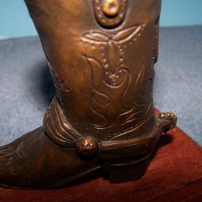 LOT 133 GREAT 2004 GREELEY STAMPEDE BOOT SCULPTURE LIMITED EDITION ...