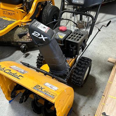 LOT 109: Cub Cadet 2X 524 WE 2 Stage Power Snow Blower | EstateSales.org