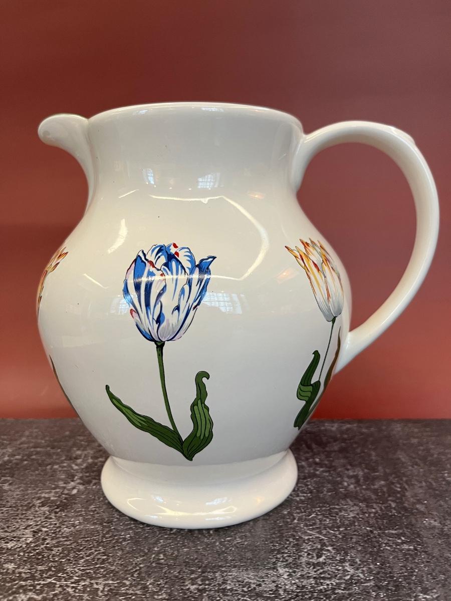 VINTAGE TIFFANY & CO TULIPS PITCHER | EstateSales.org