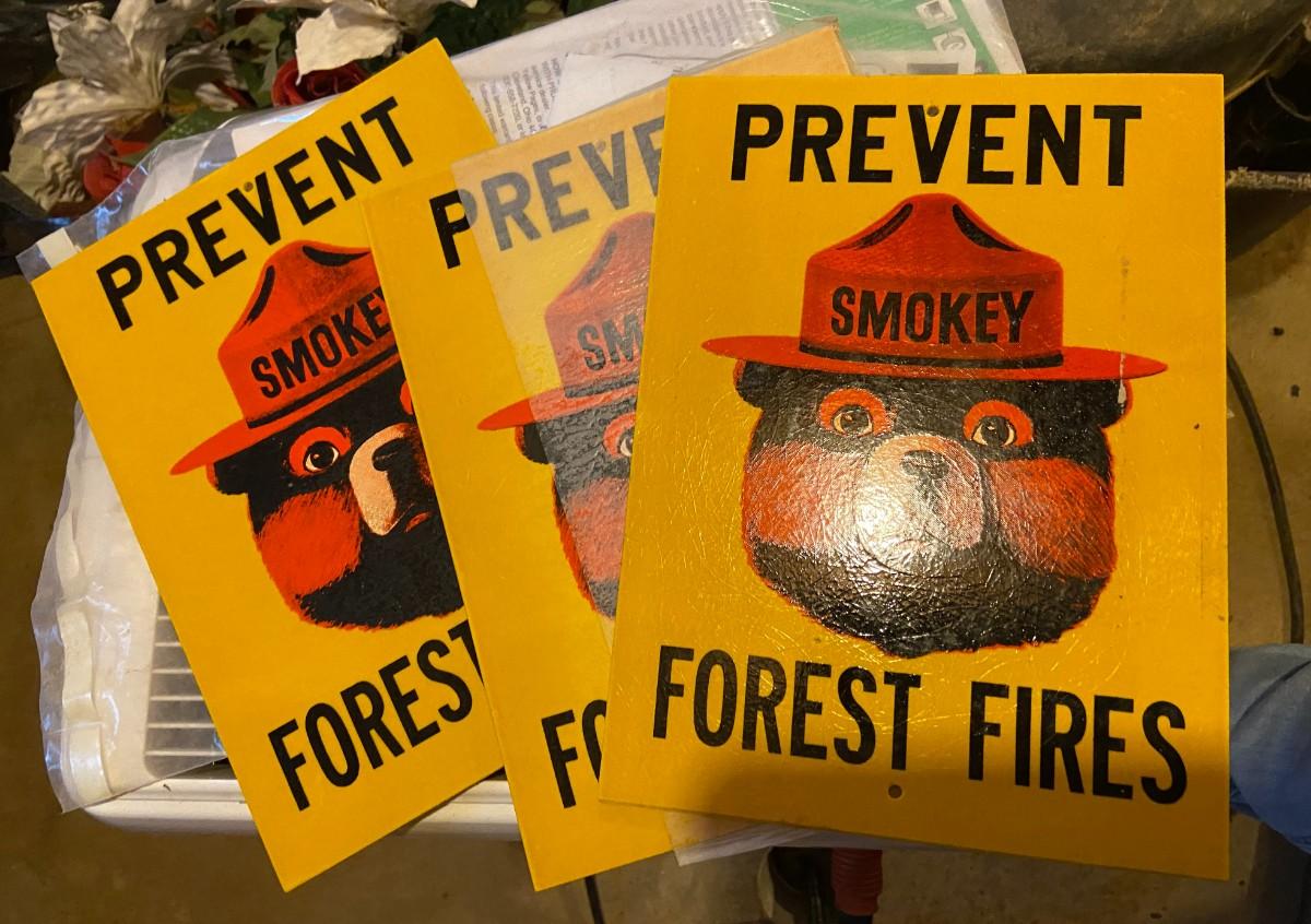NEW Smokey the Bear Signs | EstateSales.org