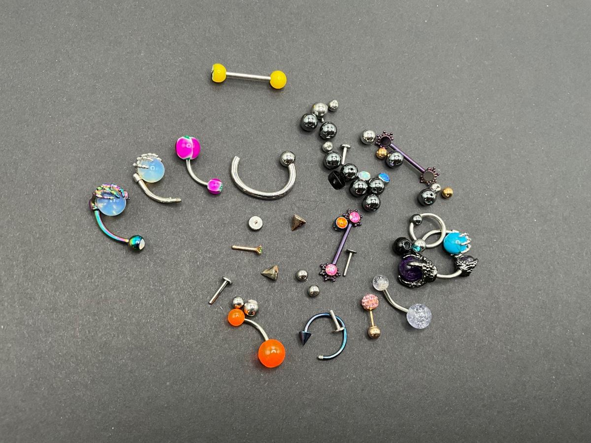 Body piercings | EstateSales.org