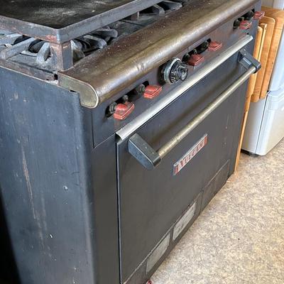 LOT 99: Vulcan Stove | EstateSales.org