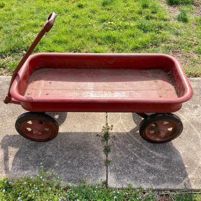 LOT 170: Vintage Red Wagon | EstateSales.org