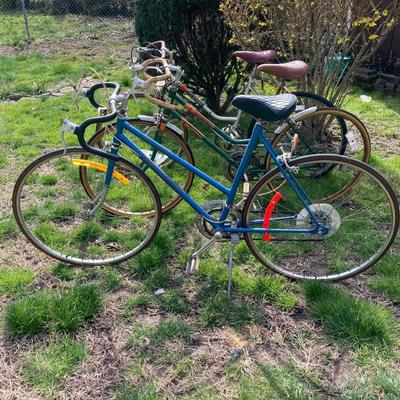 LOT 172: Three Vintage Ten Speed Bicycles - Columbia and Ross ...