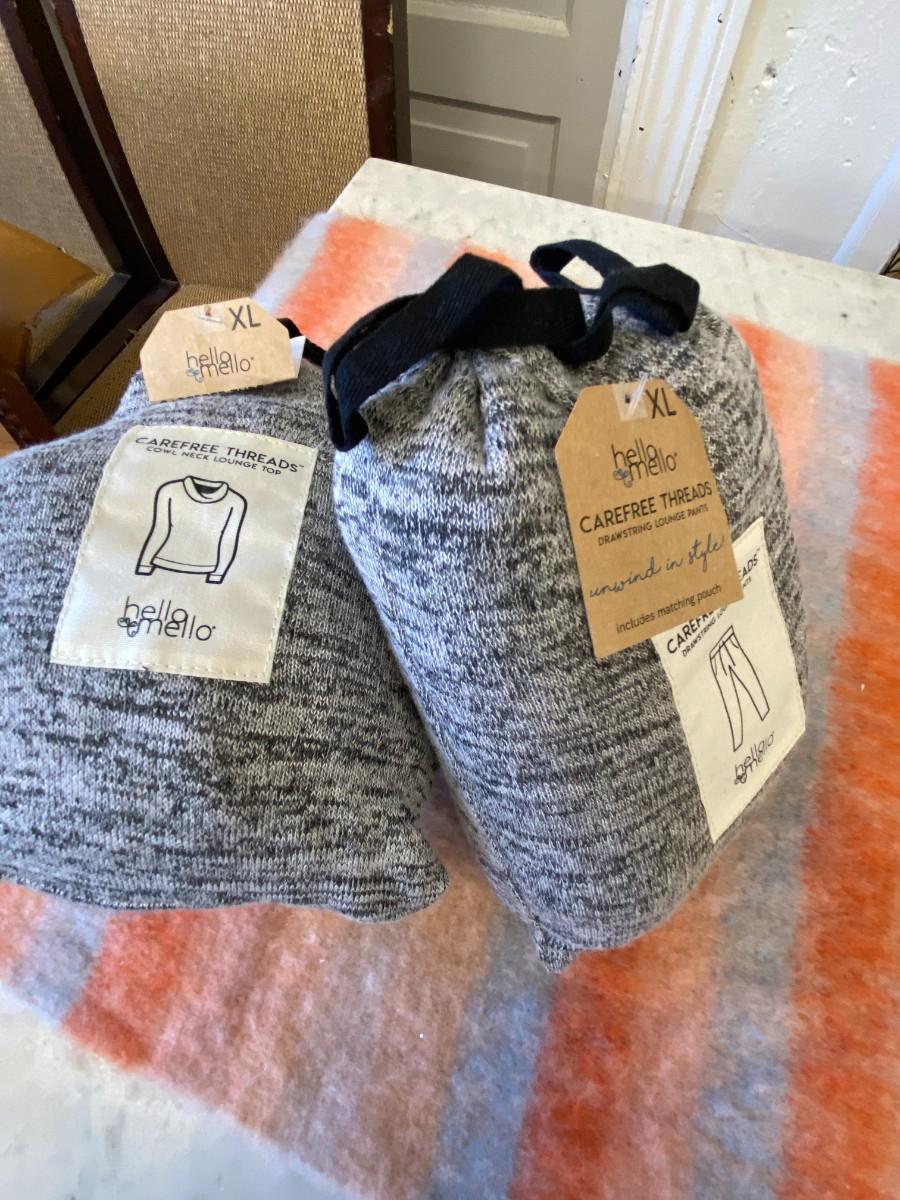 Hello Mello XL Loungewear Lot One | EstateSales.org