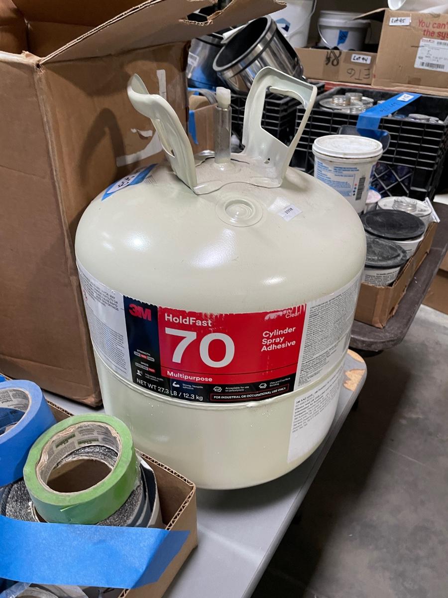 Full Tank of 3M Holdfast 70 Spray Adhesive | EstateSales.org