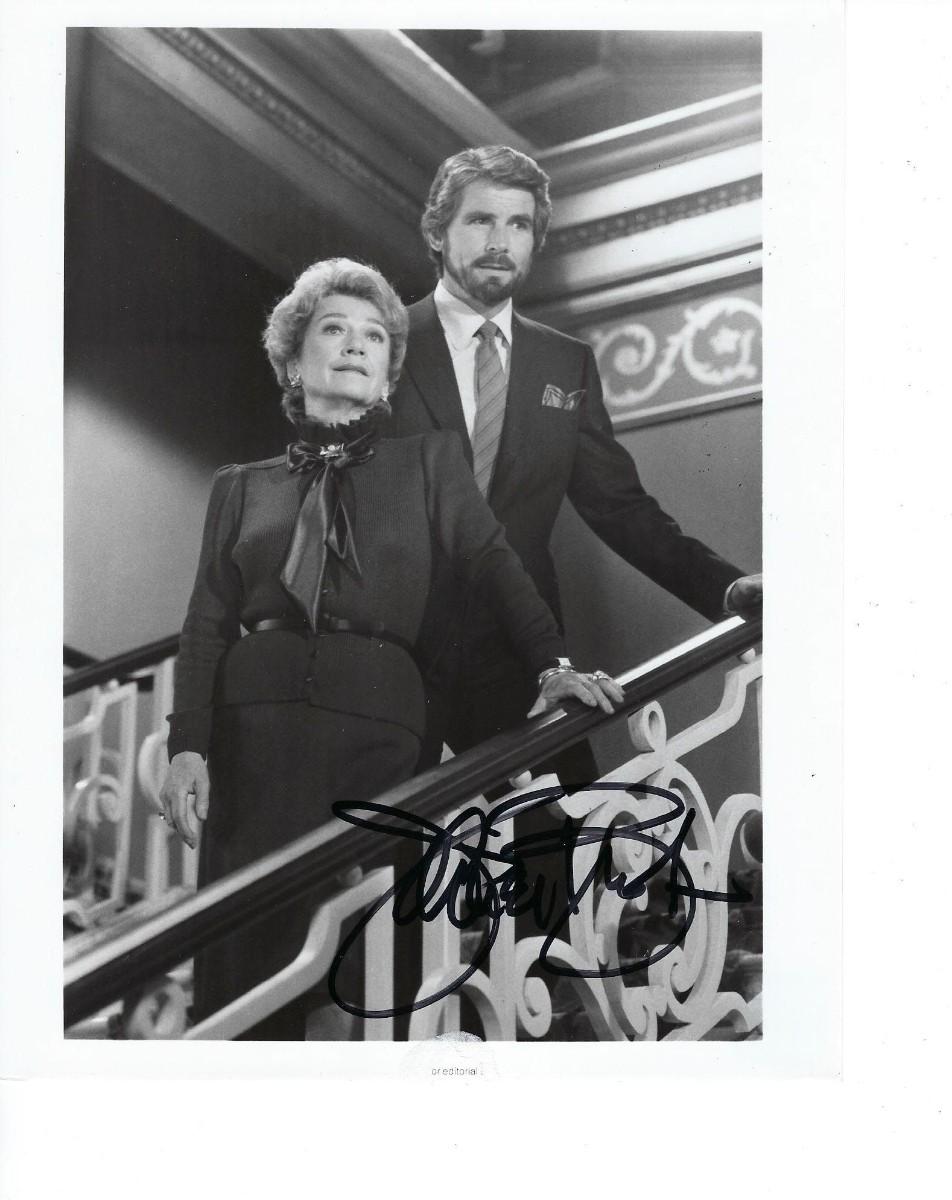 Marcus Welby MD signed photo autographed by James Brolin | EstateSales.org
