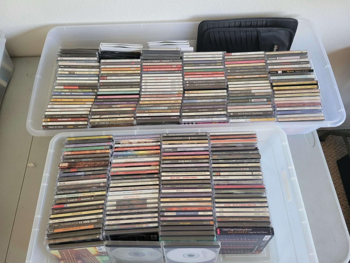 Lots of CDs | EstateSales.org