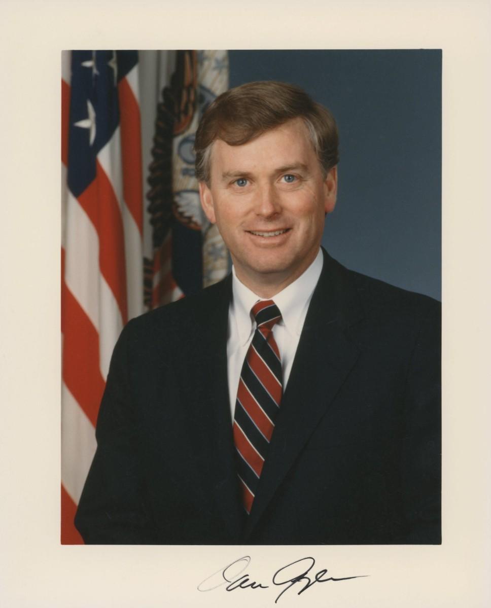 Dan Quayle signed photo | EstateSales.org