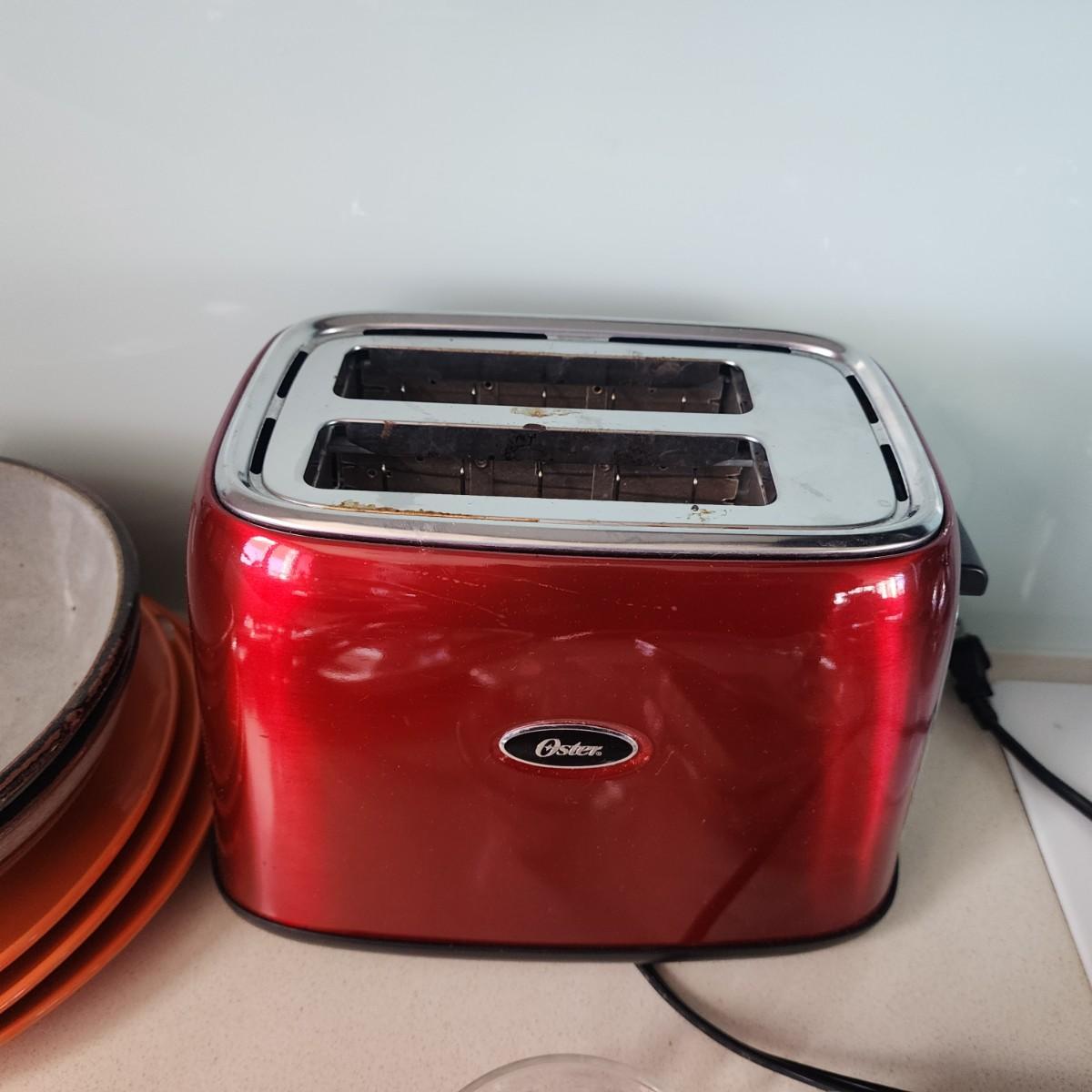 OSTER TOASTER | EstateSales.org