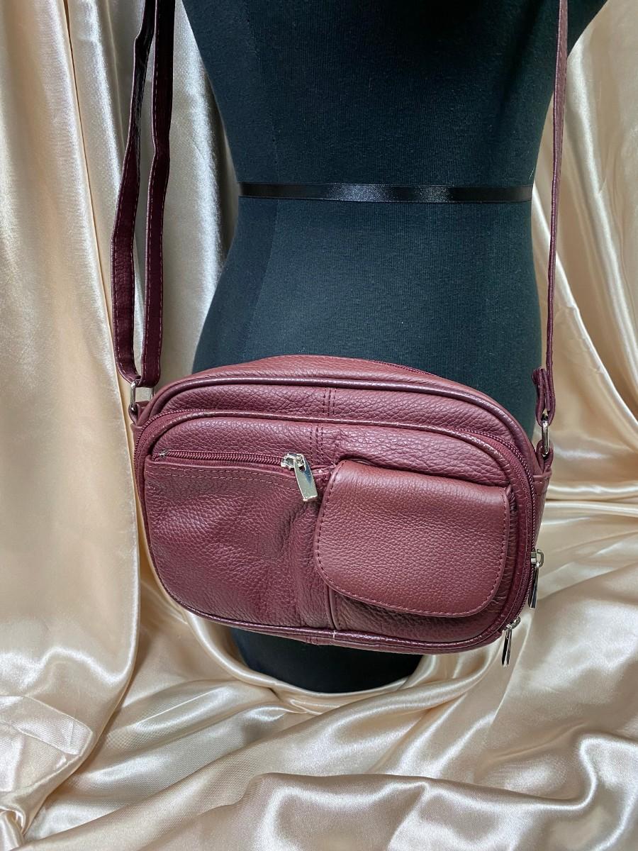 Burgundy Cross Body Bag | EstateSales.org