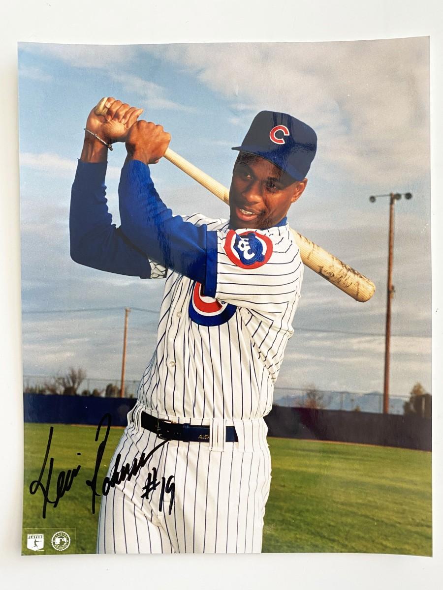 Cubs player Kevin Roberson signed photo. | EstateSales.org
