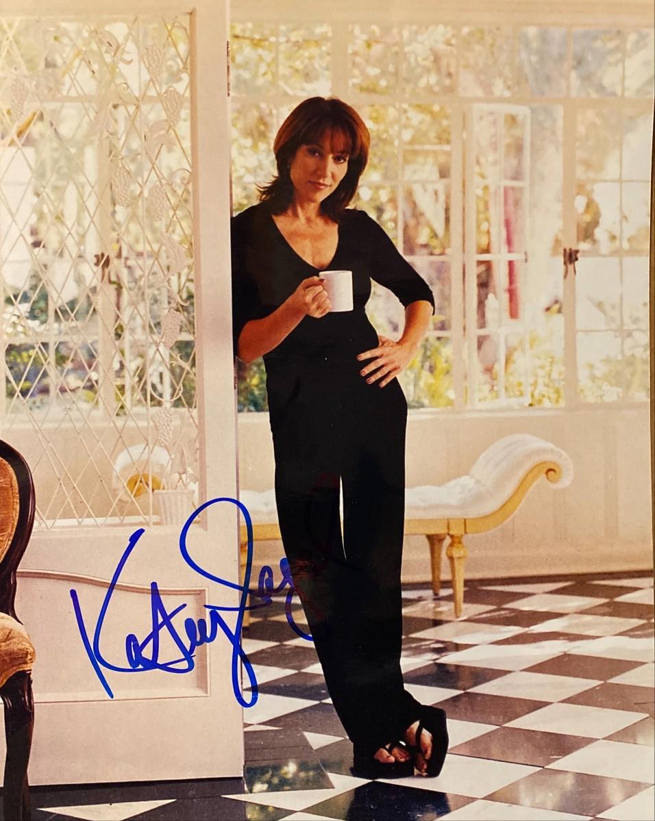 Katey Sagal signed photo | EstateSales.org