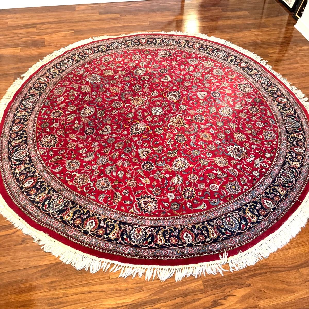 DR001 Large 8' Round Wool Oriental Keshan Rug | EstateSales.org