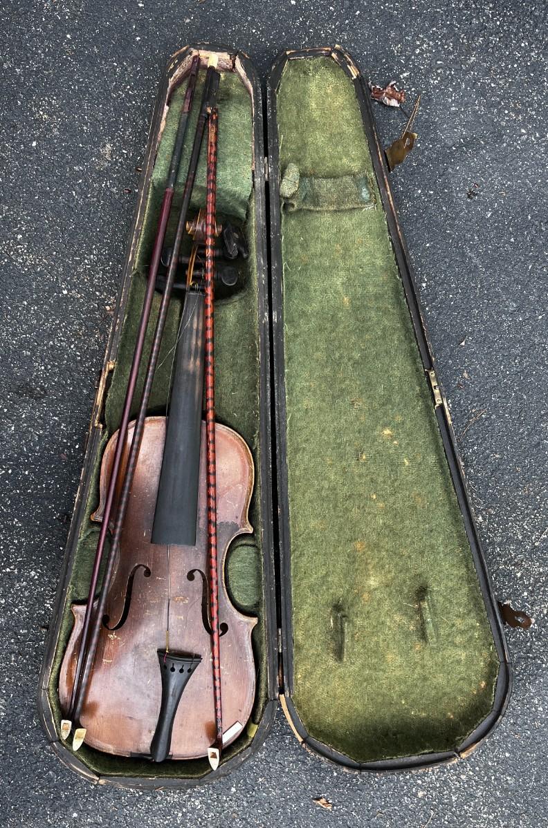 Mid 19th Century Violin HOPF Germany | EstateSales.org