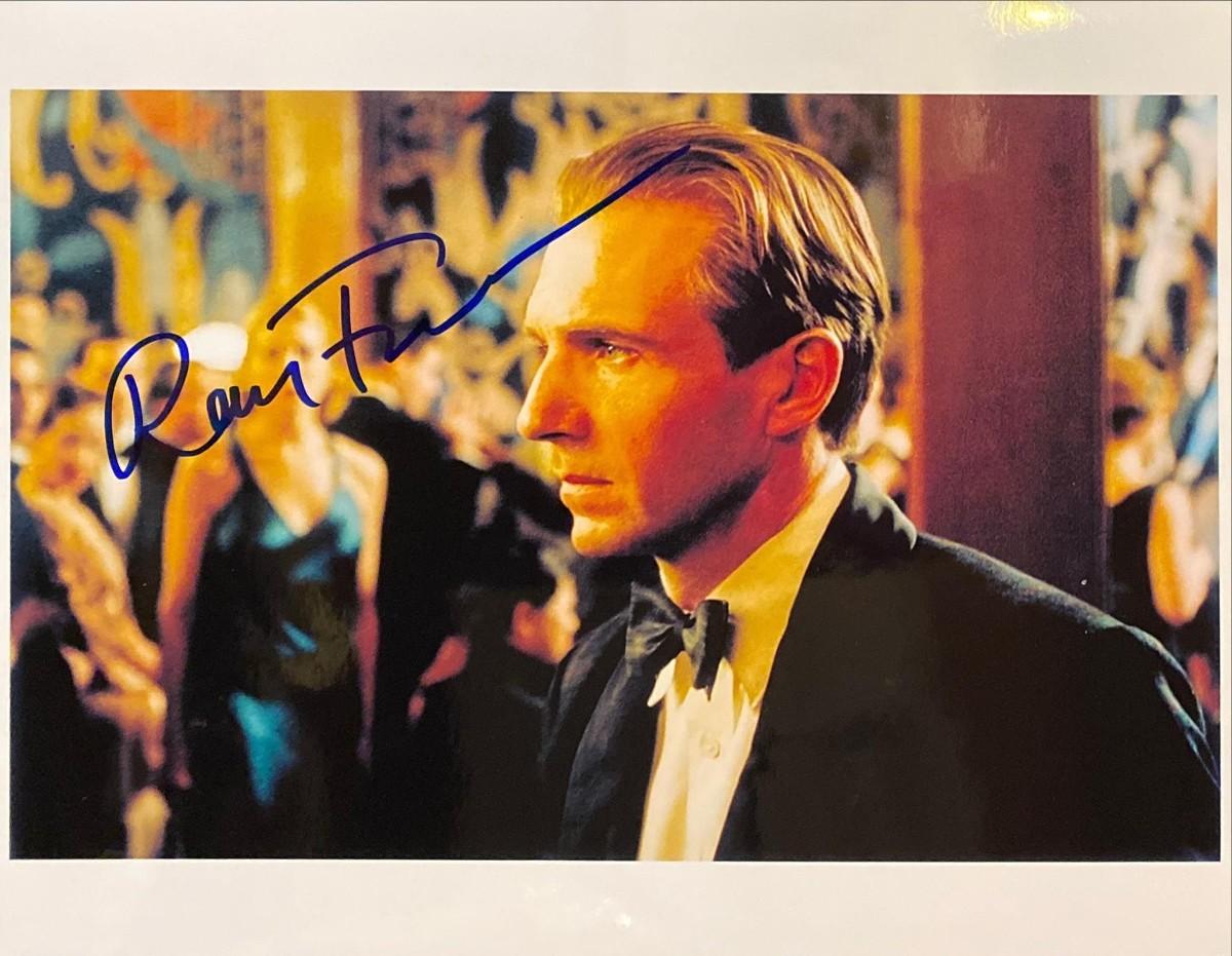 Ralph Fiennes Signed Photo | EstateSales.org