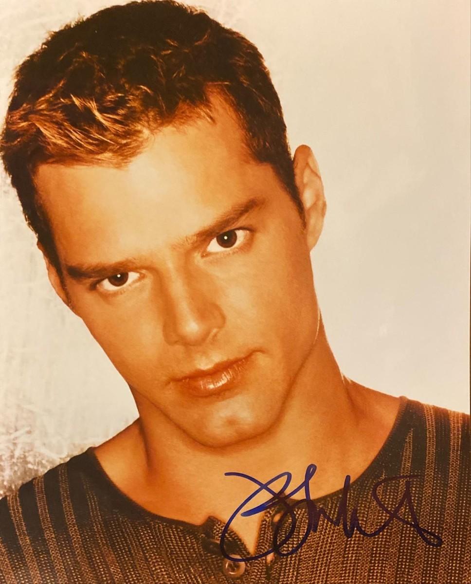 Ricky Martin Signed Photo | EstateSales.org