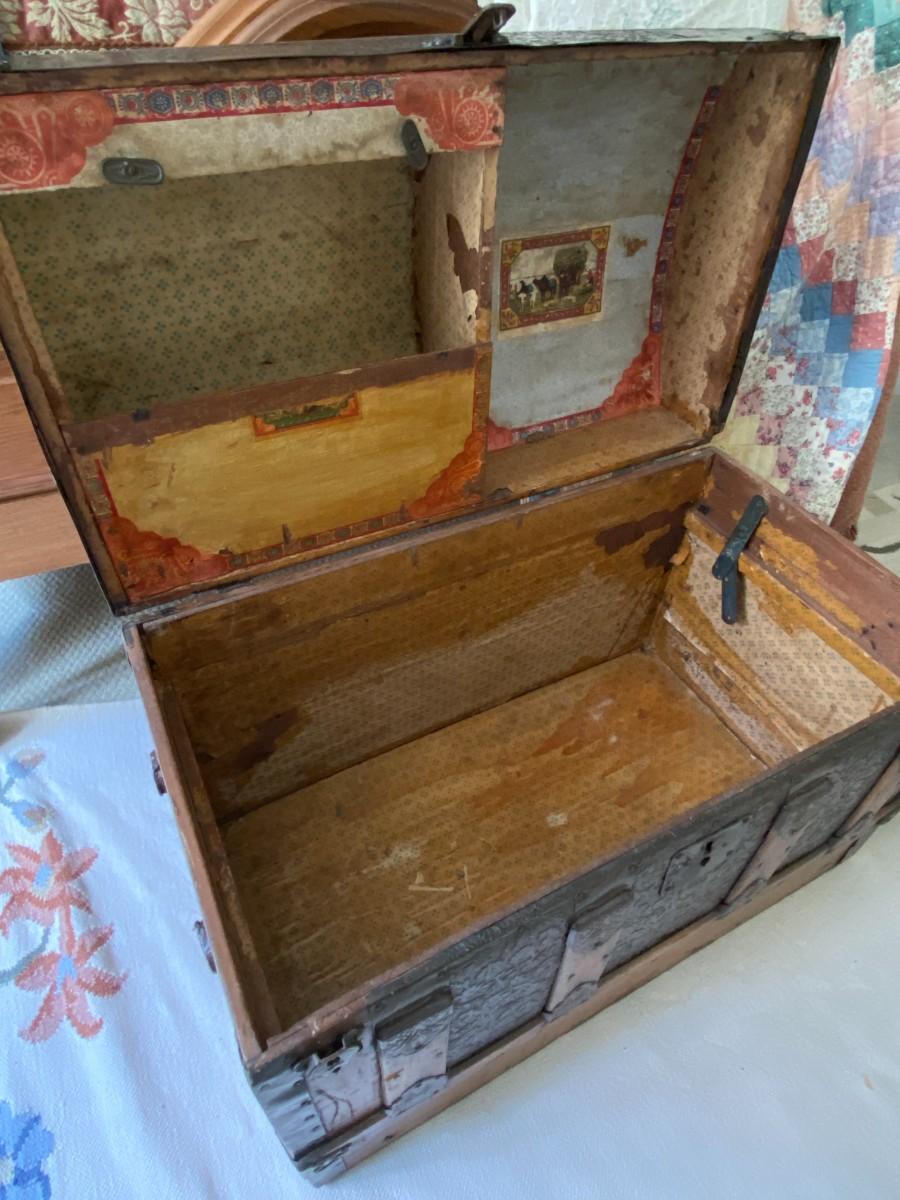 Antique Camelback Trunk | EstateSales.org