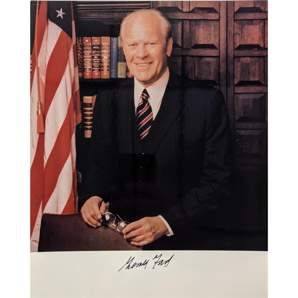 Gerald Ford signed photo | EstateSales.org