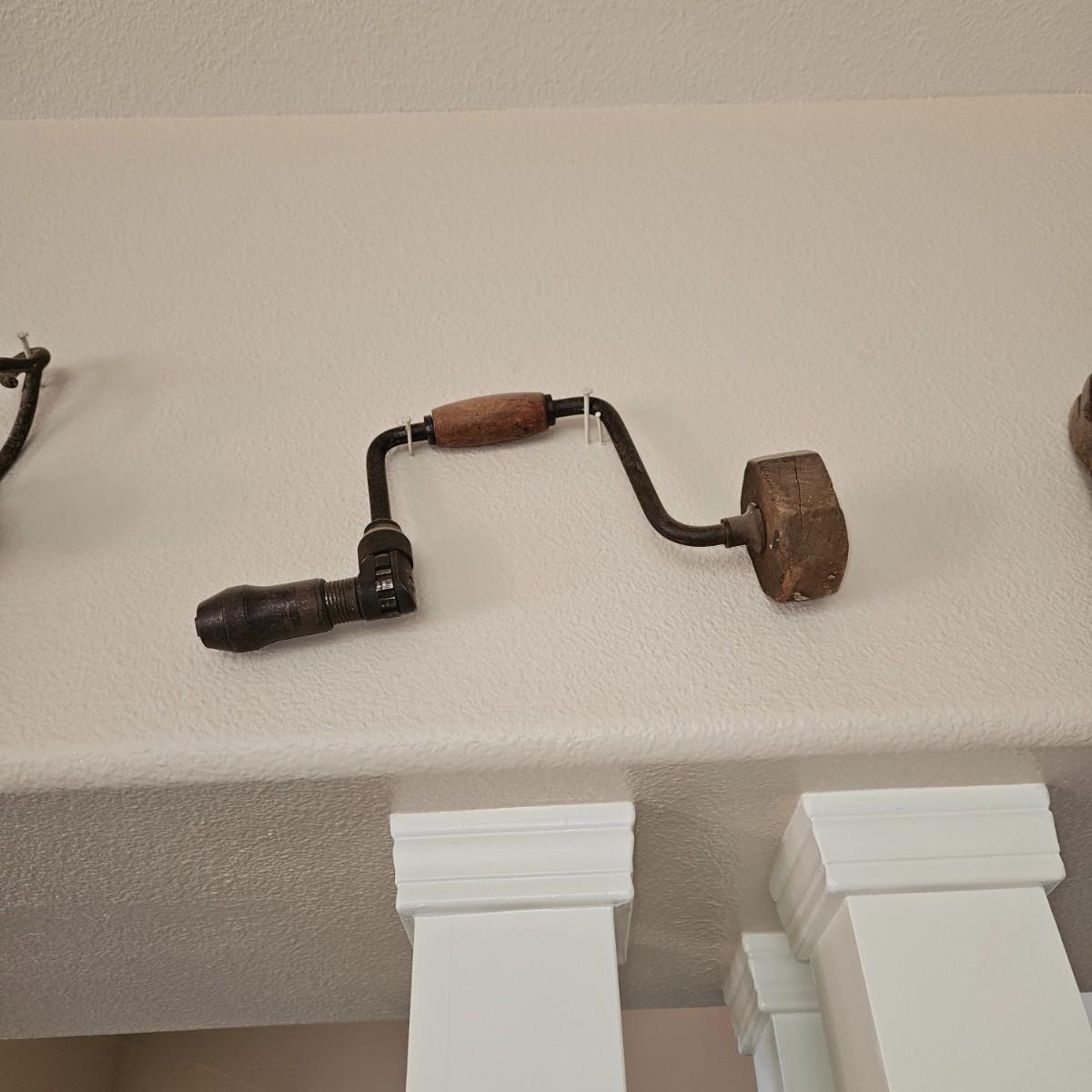 BIT BRACE | EstateSales.org