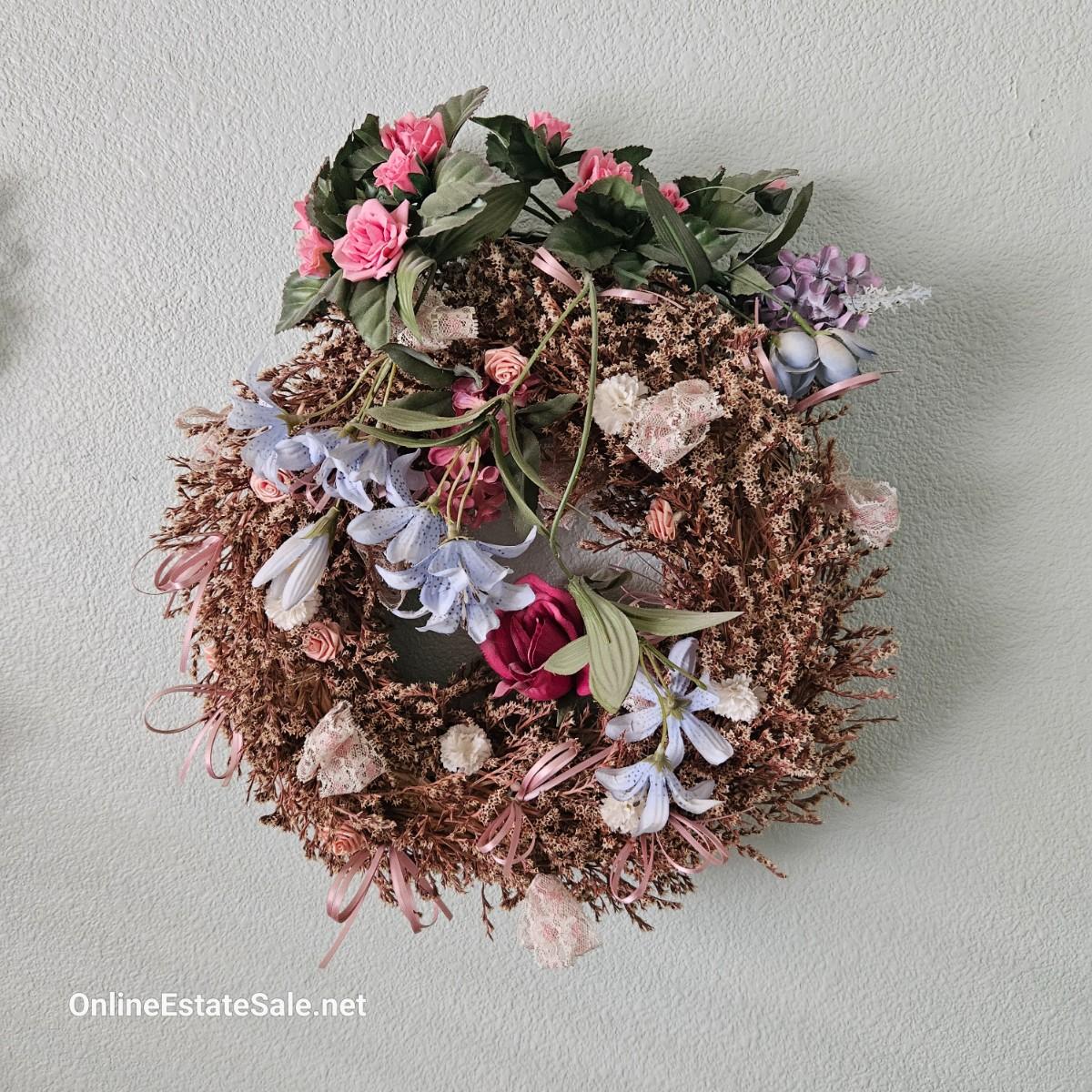 FLORAL REEF | EstateSales.org