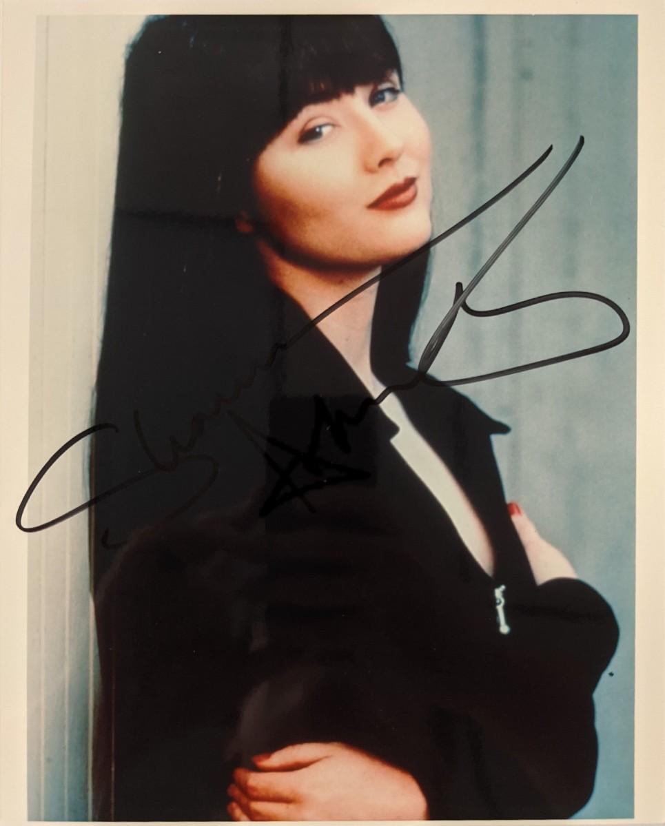 Shannen Doherty signed photo | EstateSales.org