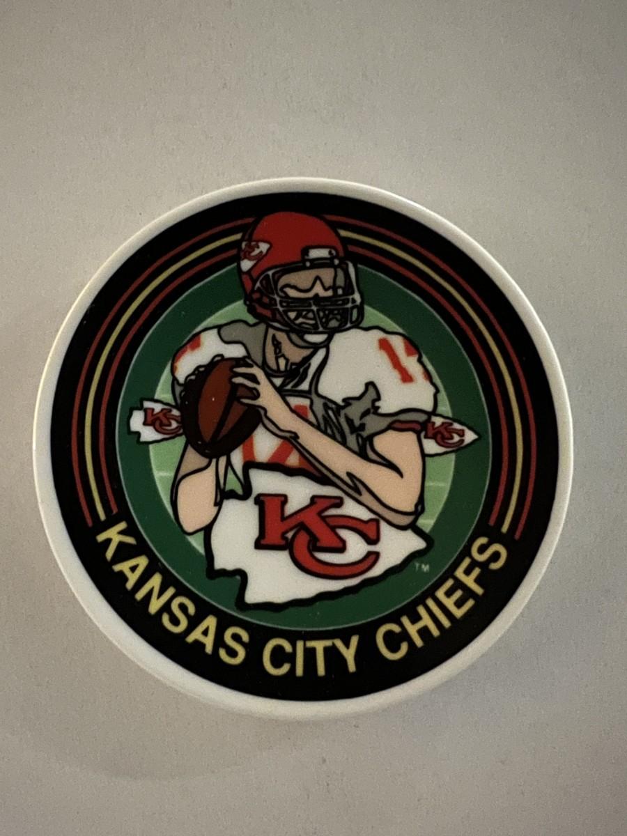 Kansas City Chiefs porcelain plate | EstateSales.org
