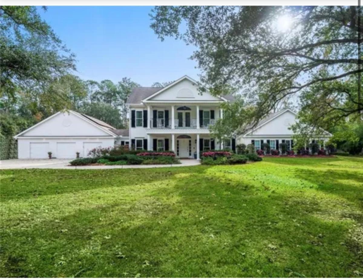 Fox Run Estates | EstateSales.org