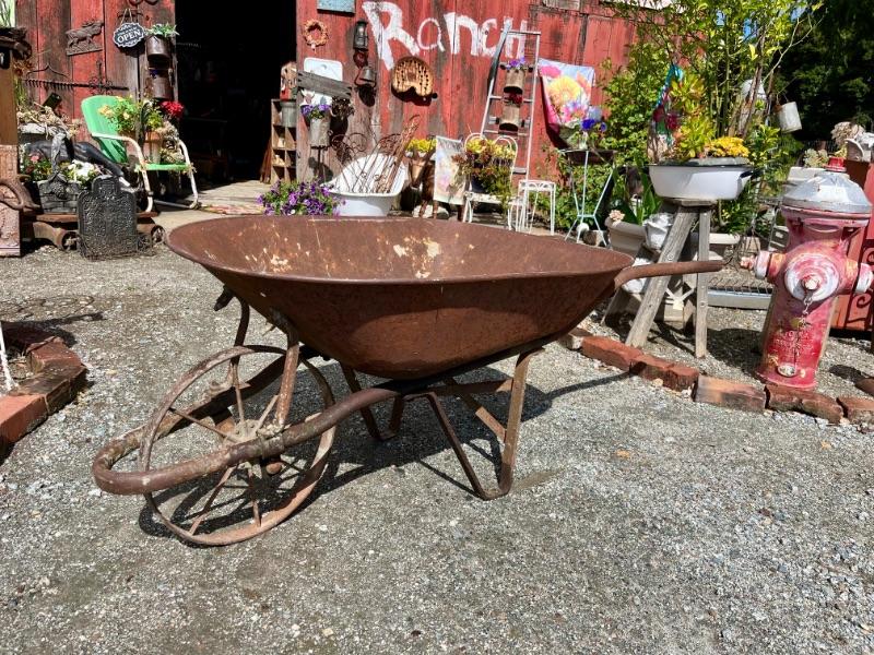 Primitive Barn Stuff, Yard Art, Vintage Farm Equipment, & Garden ...