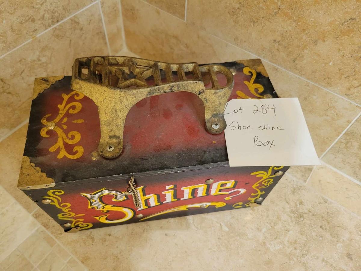 Shoe Shine box | EstateSales.org
