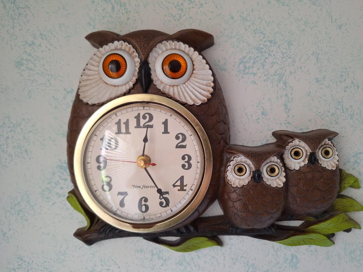 Owl clock | EstateSales.org