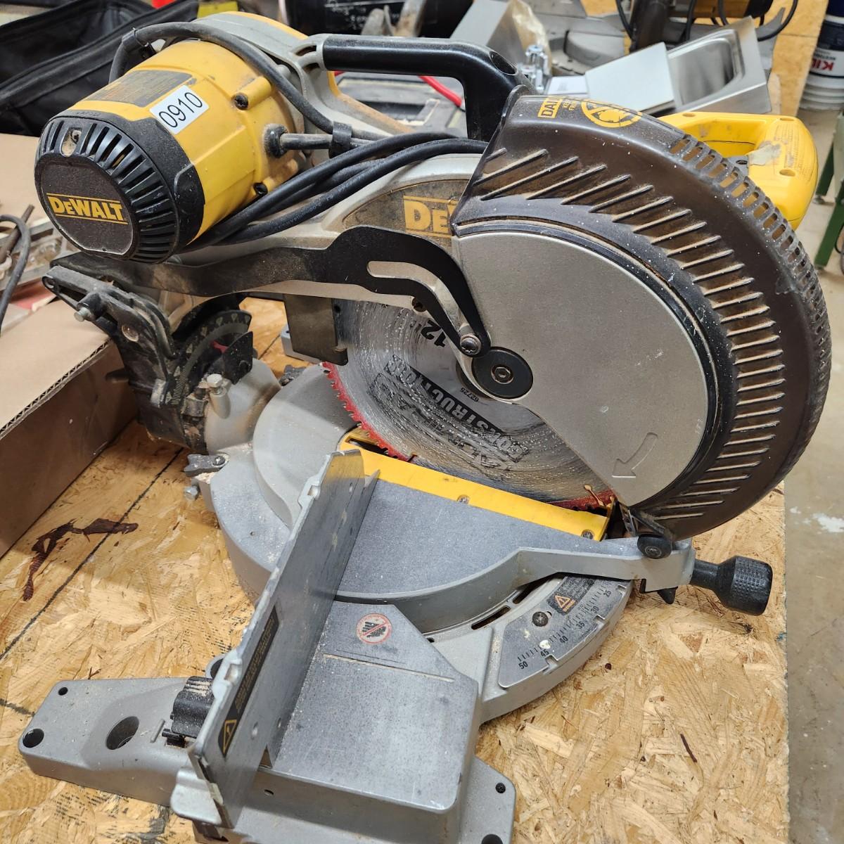 Dewalt 706 miter saw store
