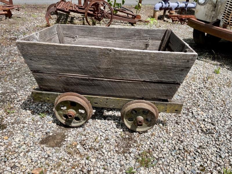 Primitive Barn Stuff, Yard Art, Vintage Farm Equipment, & Garden ...
