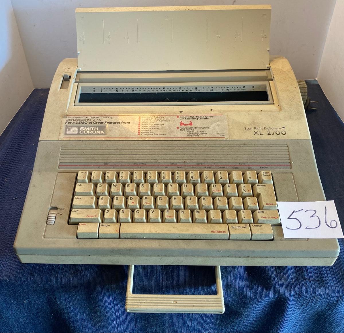 Vintage Smith Corona Typewriter | EstateSales.org