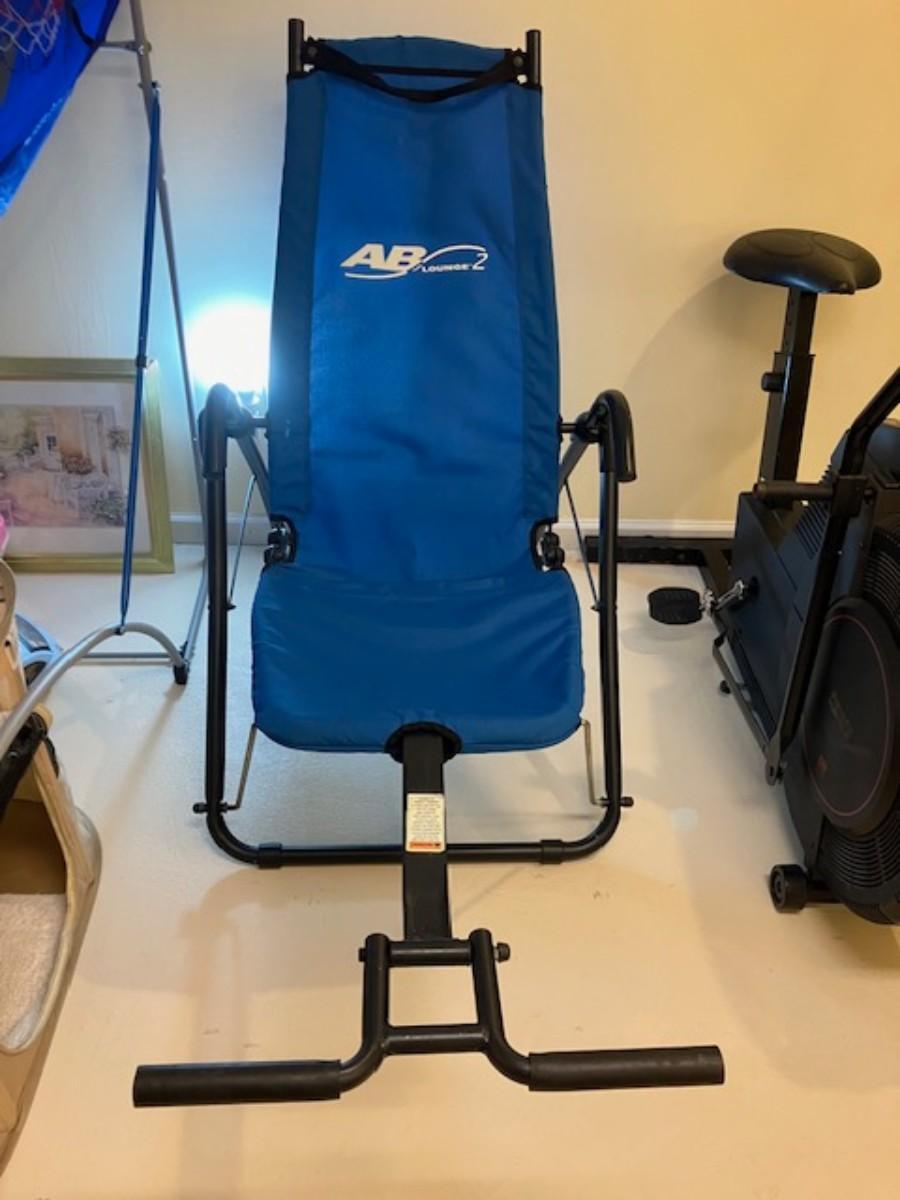 AB LOUNGE | EstateSales.org