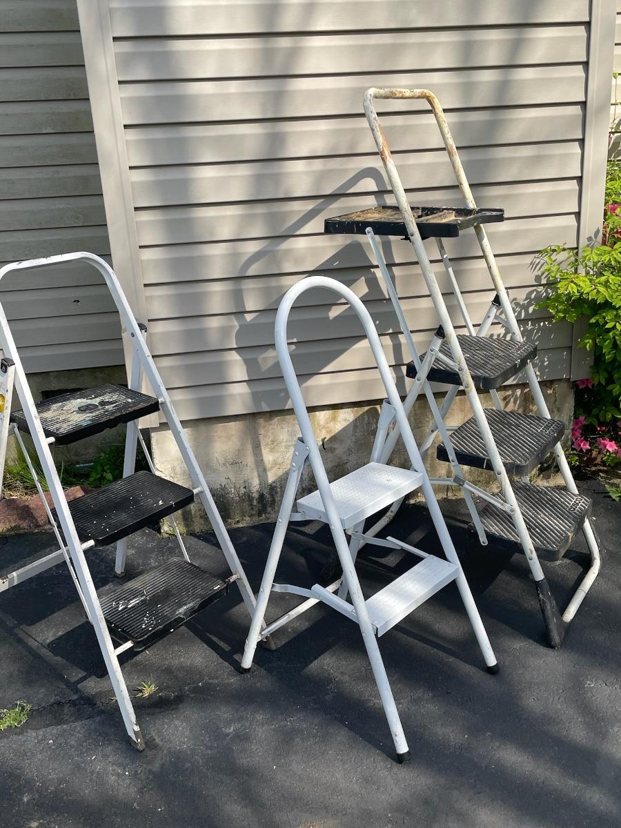 Step Stools | EstateSales.org