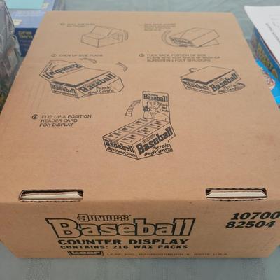Lot:: 101 Donruss Baseball Wax Packs Counter Display- 216 Sealed Packs 