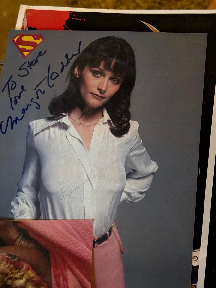 Superman Louis lane auto / COA | EstateSales.org