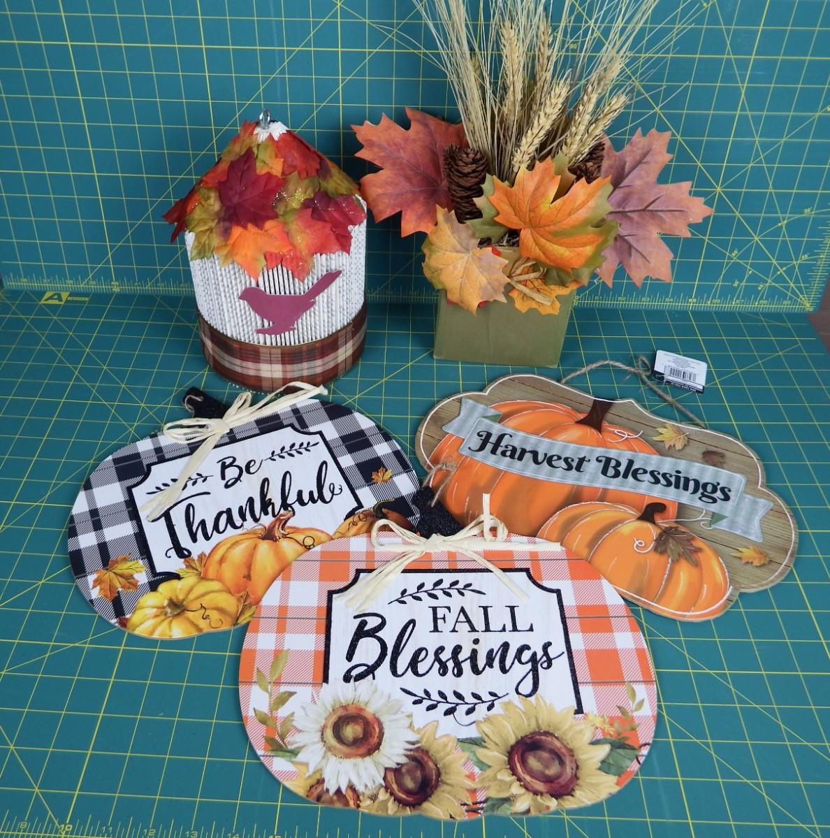 Fall Décor Bundle | EstateSales.org