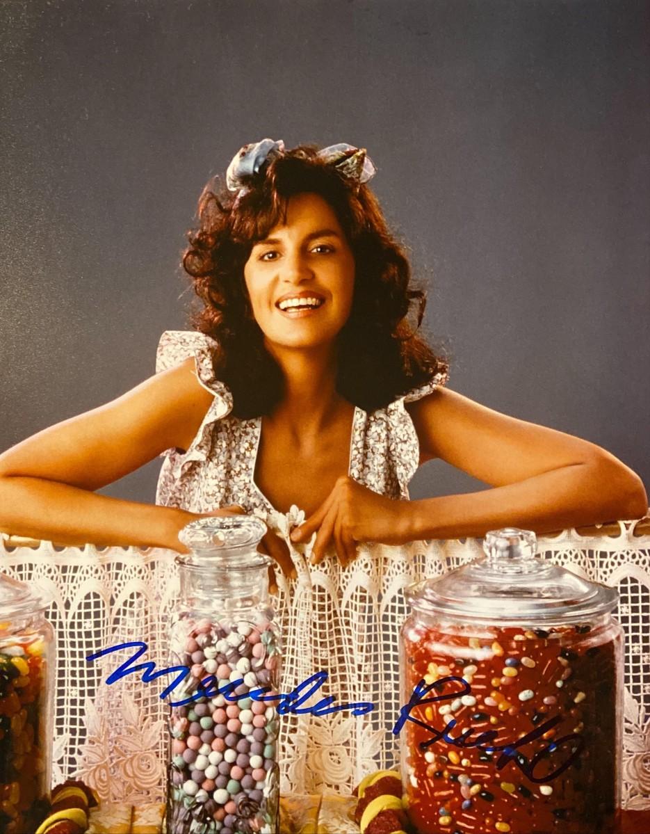 Mercedes Ruehl signed photo | EstateSales.org