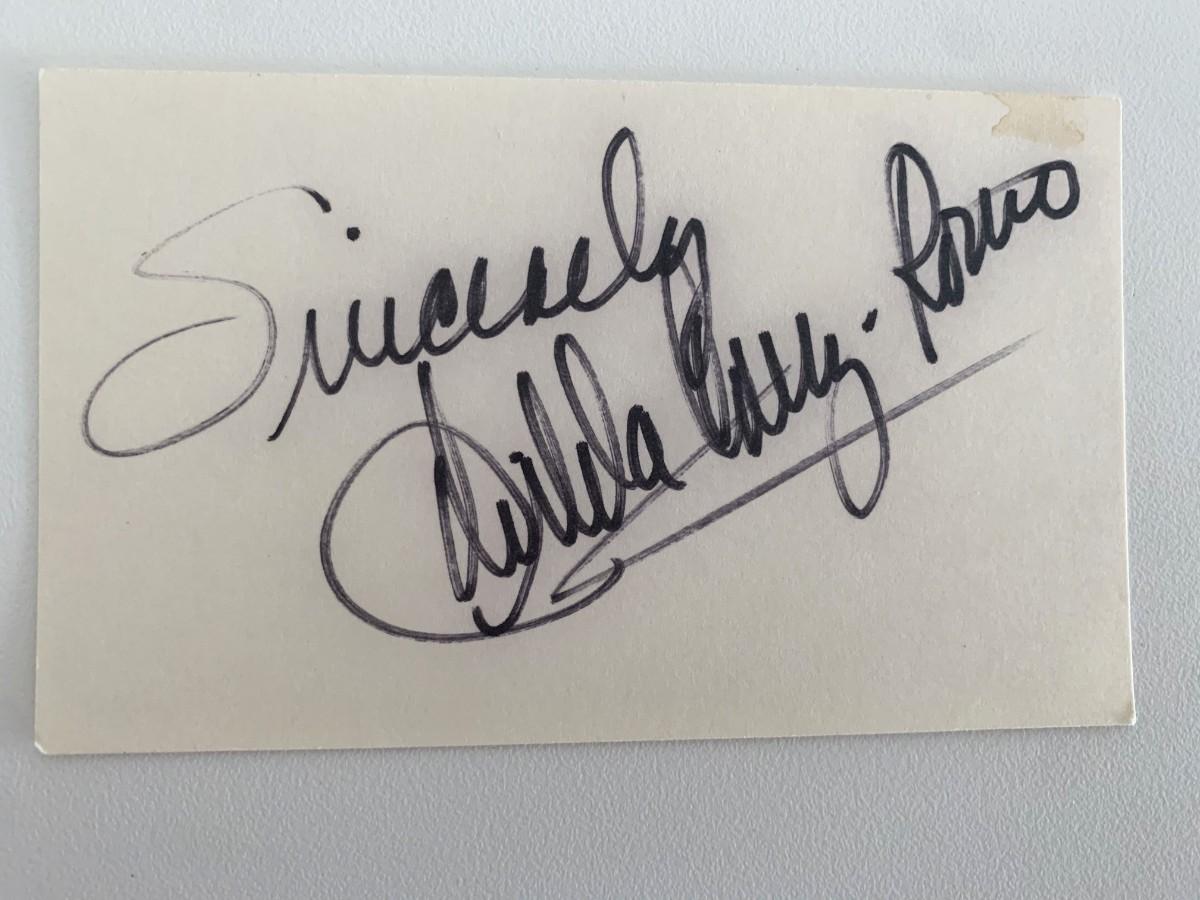 Gilda Cruz-Romo original signature | EstateSales.org