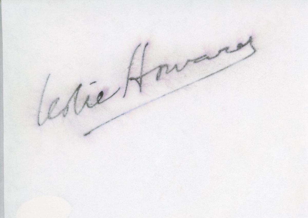 Leslie Howard signature cut | EstateSales.org