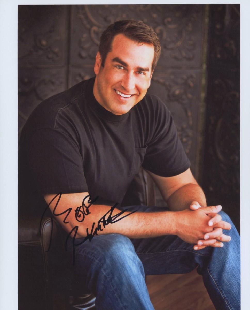 The Hangover Rob Riggle signed photo | EstateSales.org