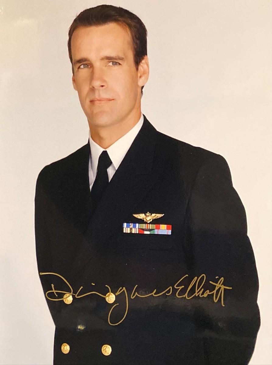 David James Elliott Signed Photo | EstateSales.org