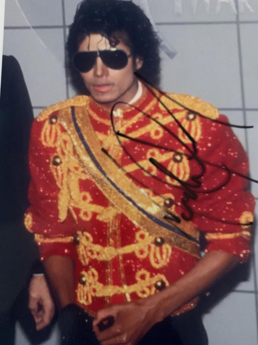 Michael Jackson signed photo | EstateSales.org