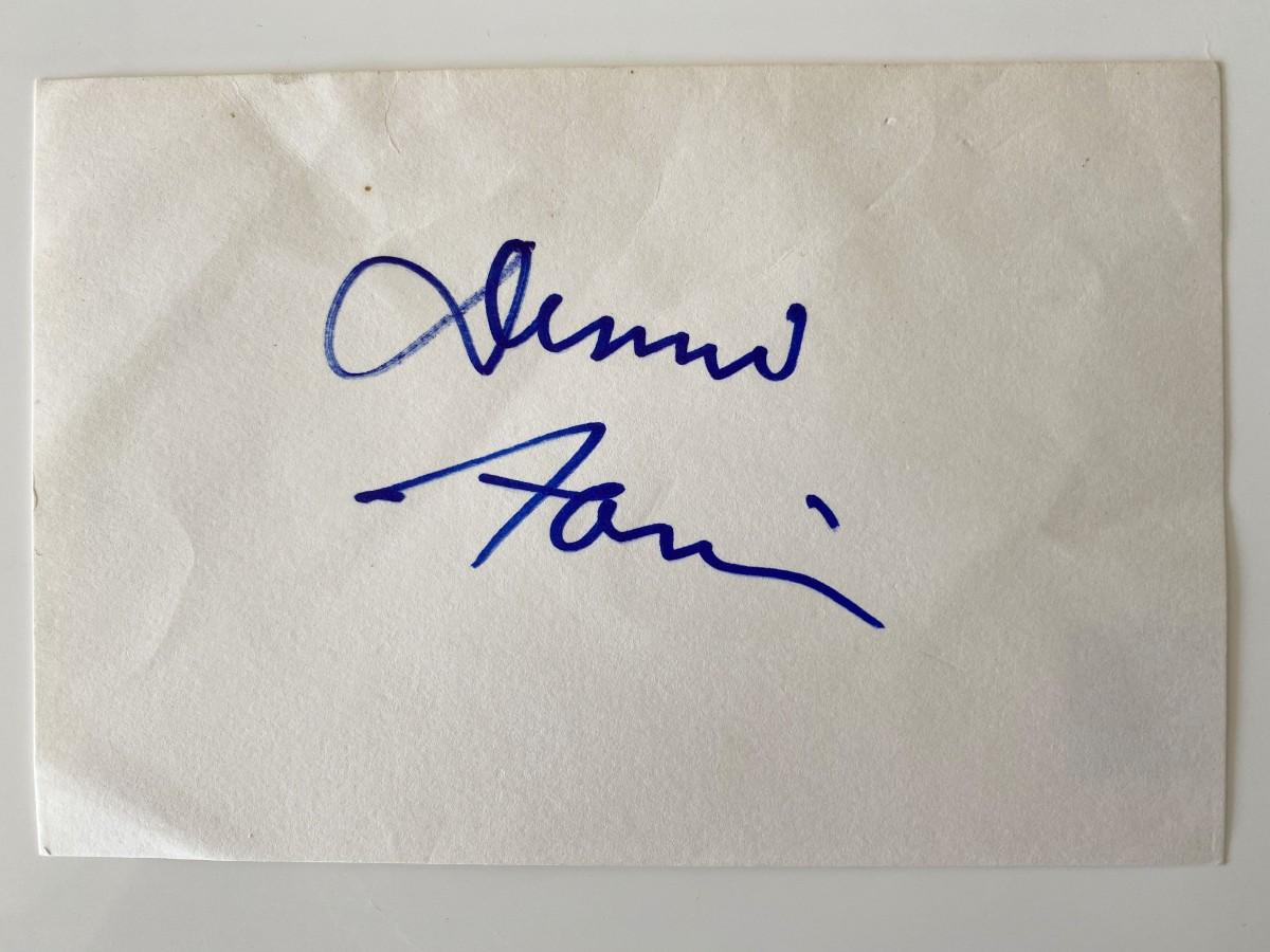 NYPD Blue Dennis Franz Signature Cut | EstateSales.org